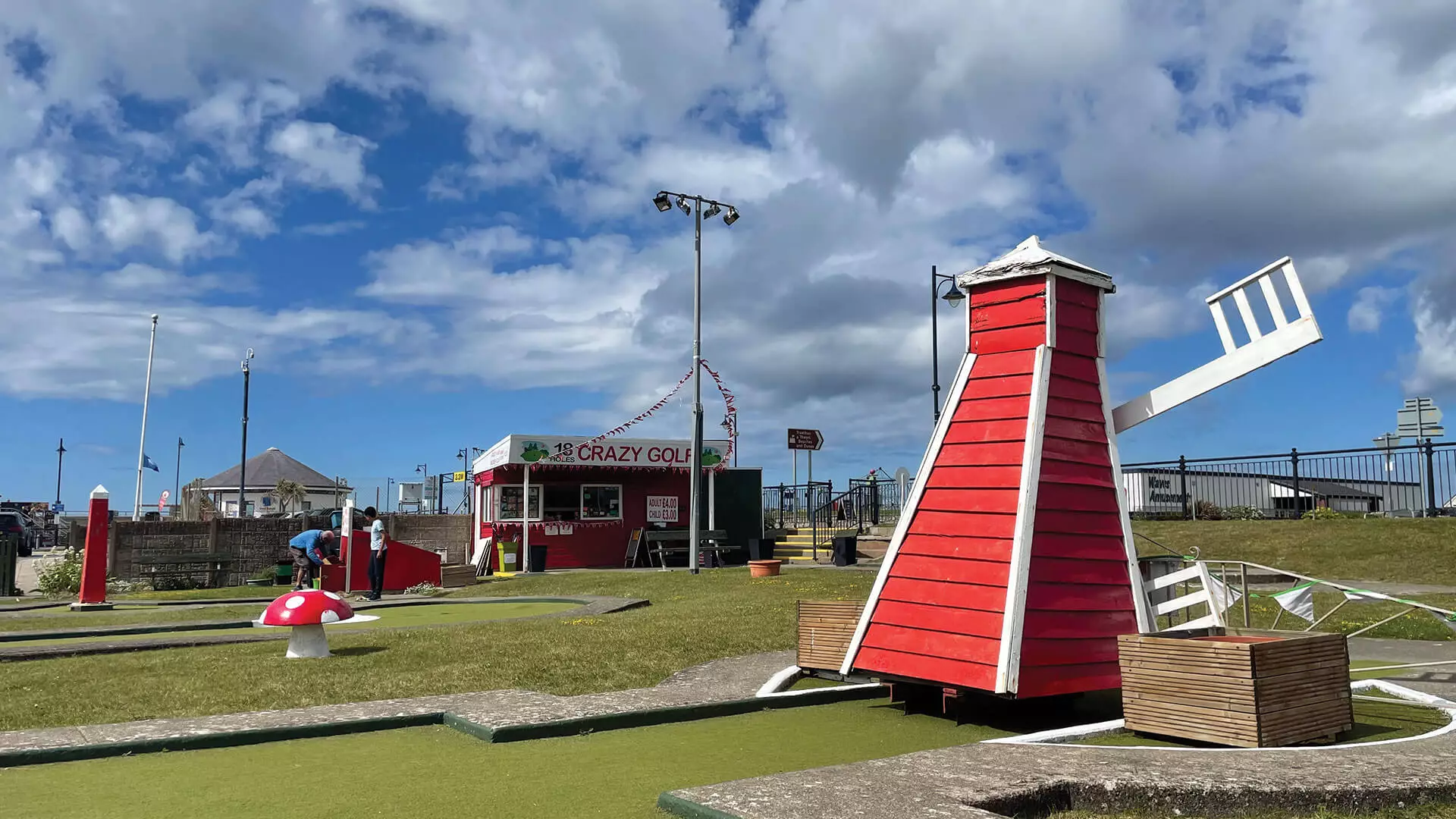Mini Golf Windmill