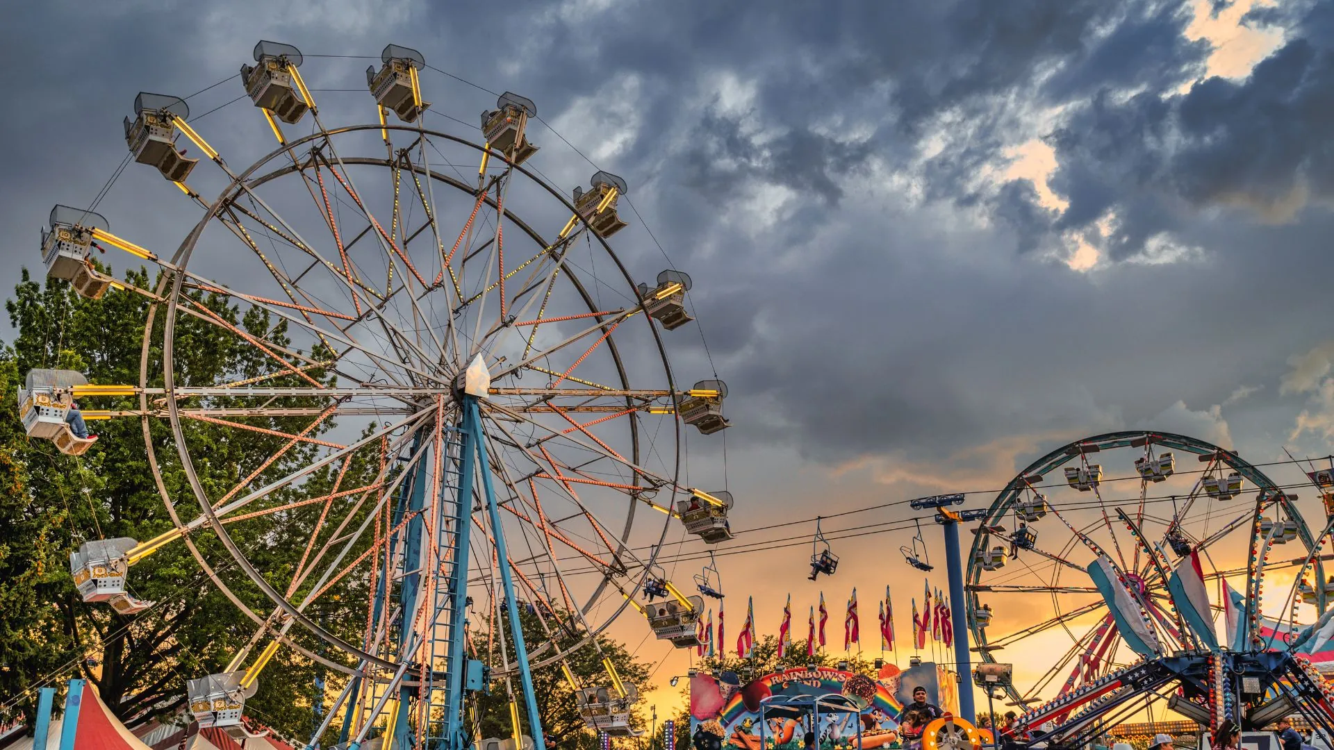 Prestatyn Carnival | Carnivals In North Wales | Beaches Hotel & Spa